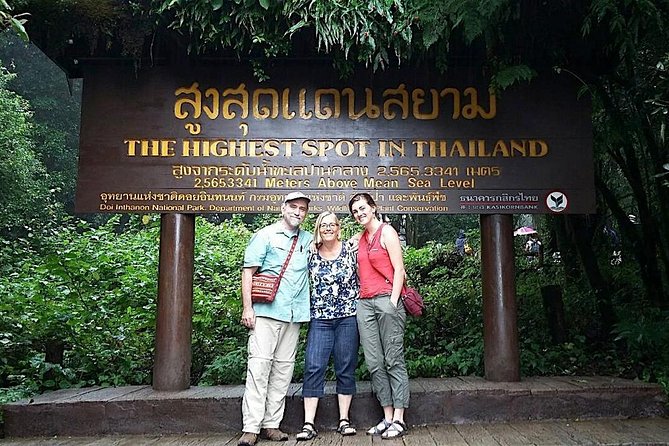 Doi Inthanon Day Trip from Chiang Mai including Karen Hill Tribe & Twin Pagodas - FAQ