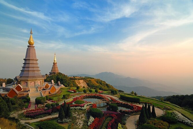 Doi Inthanon National park and 2 hours hiking with private tour - Key Points