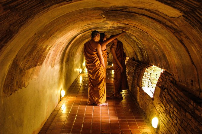 Doi Suthep and Wat Pha Lat Sunrise Private Tour  Half Day - Practical Tips for Travelers