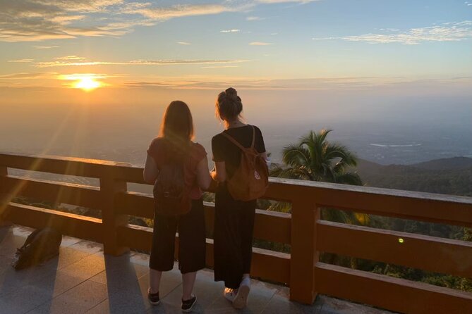 Doi Suthep and Wat Pha Lat Sunrise Private Tour  Half Day - The Sum Up