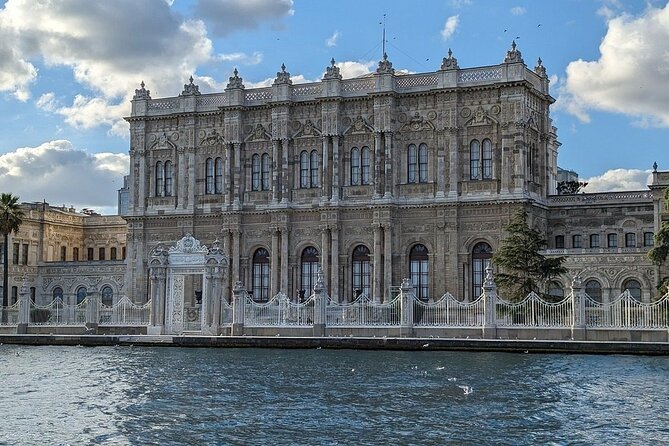 Dolmabahçe Palace Tour & Sunset Cruise on Luxury Yacht - The Magic of Istanbul at Sunset