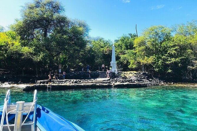 Dolphin, Sea Cave & Captain Cook Snorkel Combo in Kealakekua Bay - Exploring Kealakekua Bay