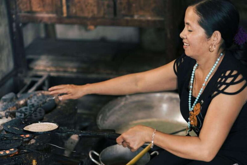 Dong Hoi: Half-Day Cycling Tour with Street Food Tasting - The Cultural Stops: Markets and Historic Monuments