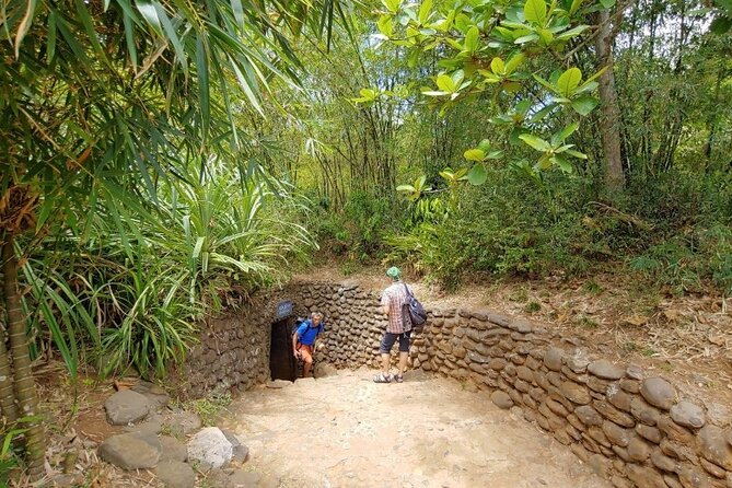 Dong Hoi to Hue Private Car Transfer With Sightseeing Stops - The Transportation and Service Quality