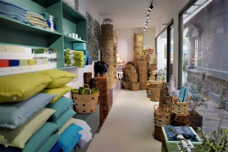 Dong Yang Nojie Taodeiendezai Zhu Ri Ben Ren Ichioshinoodian Wobu Itexun Rumai Wu Tsuamatsusazifu Hoterusong Ying Zhou Shi Fu Kiri Ben Yu Gaido T509315 Review - Comprehensive Review of the Ho Chi Minh City Short Tour with Saigon Blue Travel