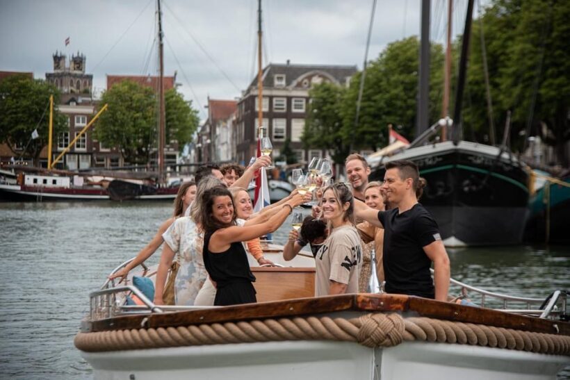 Dordrecht: City Canal Cruise - Who Will Love This Tour?