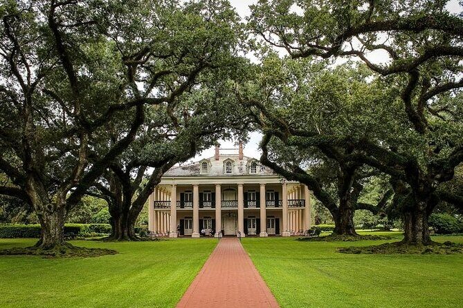 Double Plantation Tour: Oak Alley and Laura - Authentic Stories and Personal Touches