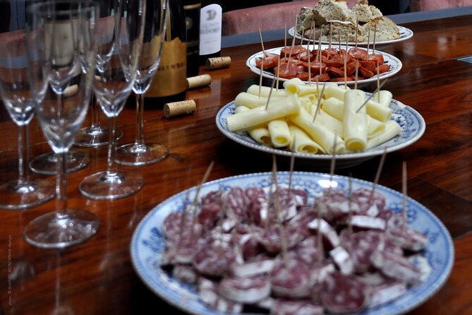 Douro Valley and Green Wine With Tastings, Chef Lunch and Boat - Key Points