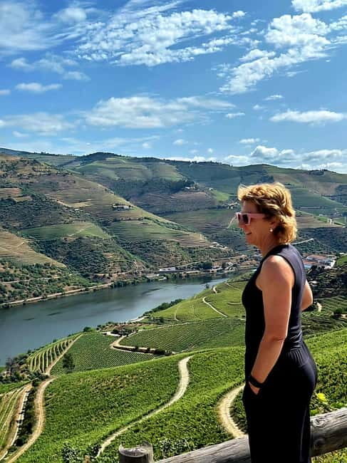 DOURO VALLEY: Premium Wine Tour, Winery Lunch & Private Boat - Exploring the Douro Valley in Depth