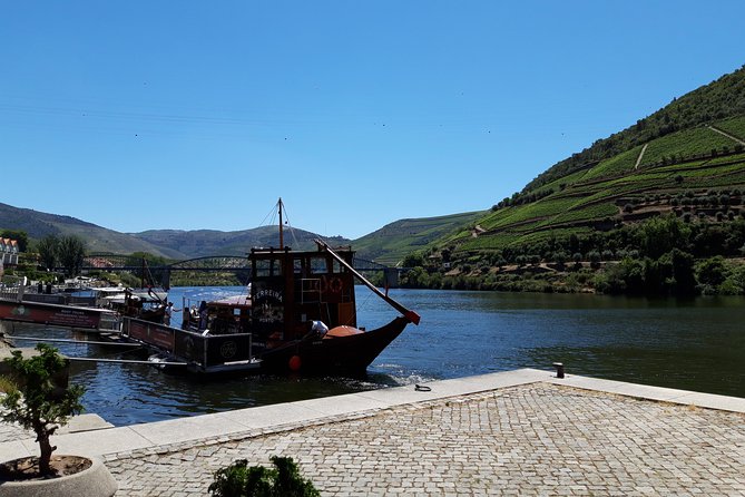 Douro Valley Private Premium Tour With Wine Tasting (1 to 4 People) - Overview of the Douro Valley Tour