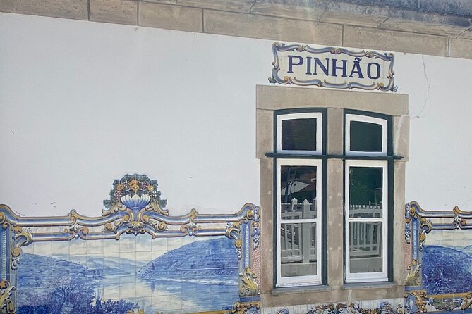 Douro Valley Private Tour: 2 Farms, Lunch & Boat Trip - Accessibility and Inclusions