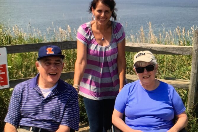 Down Island Tour With One Hour in Edgartown - The Charm of Gingerbread Cottages