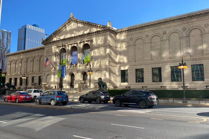 Downtown Chicago TV and Movie Sites Guided Walking Tour - Key Points