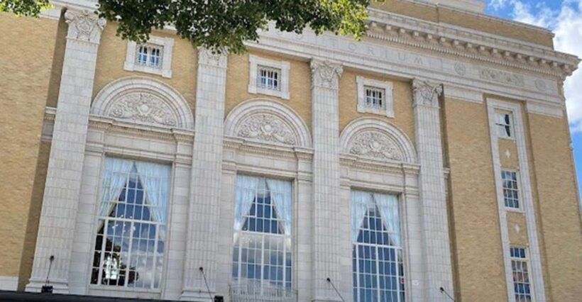 Downtown Durham Historian-Guided Walking Tour - Key Points