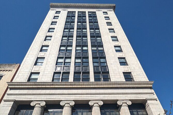 Downtown Fayetteville Historic Tour - A Detailed Look at the Fayetteville Experience