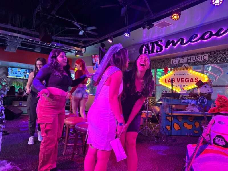 Downtown Las Vegas: Bar Crawl on Fremont St. - What Makes This Tour Stand Out