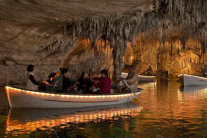 Drach Caves, Porto Cristo & Pearl Shop Mallorca Half Day Tour - Visiting Lake Martel