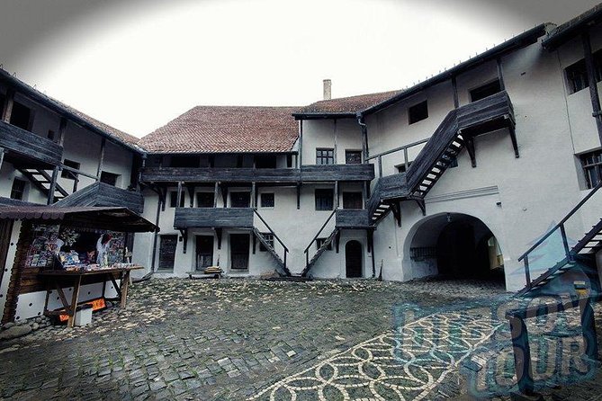 Dracula Castle, Peles Castle and Rasnov Fortress from Brasov - Who Should Consider This Tour?