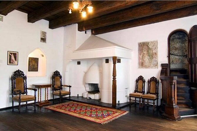 Draculas Castle - Private Tour With Peleș Castle and BrașOv City - The Legend of Draculas Castle