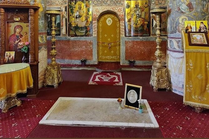 Dracula's Grave, Pele Castle and Târgovite Princely Court - Overview of the Tour Experience