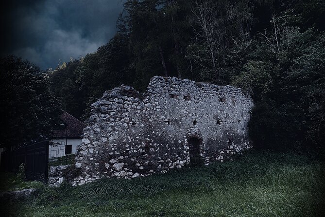 Draculas Tour Vampires, Ghosts and Haunted Places in Bran - Stop 2: The Bazaar — Draculas Treasure