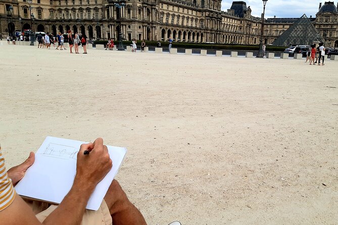 Drawing Workshop/Creative Notebook & Cultural Walk in the Tuileries - Accessibility and Group Size