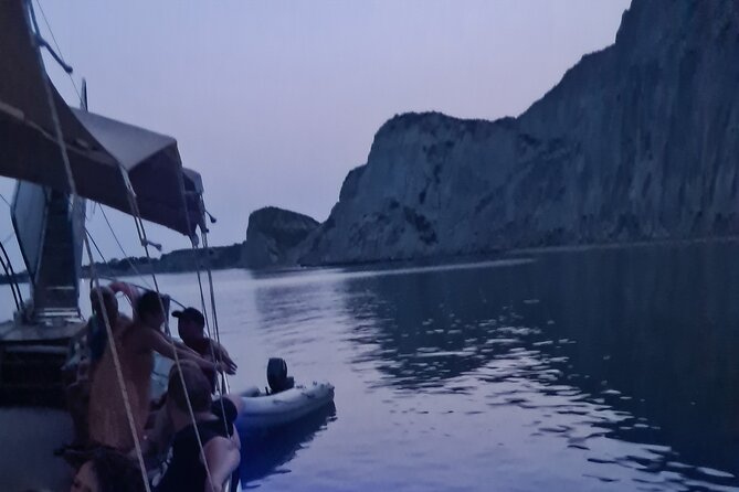 Dreamy Cruise Sunset Tour With Dinner and Unlimited Wine! - Tips for Making the Most of Your Sunset Cruise Experience