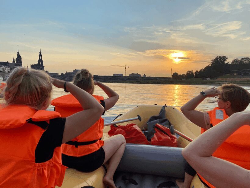 Dresden: Bootstour-Sonnenuntergang im Schlauchboot genießen - What Makes This Tour Stand Out?