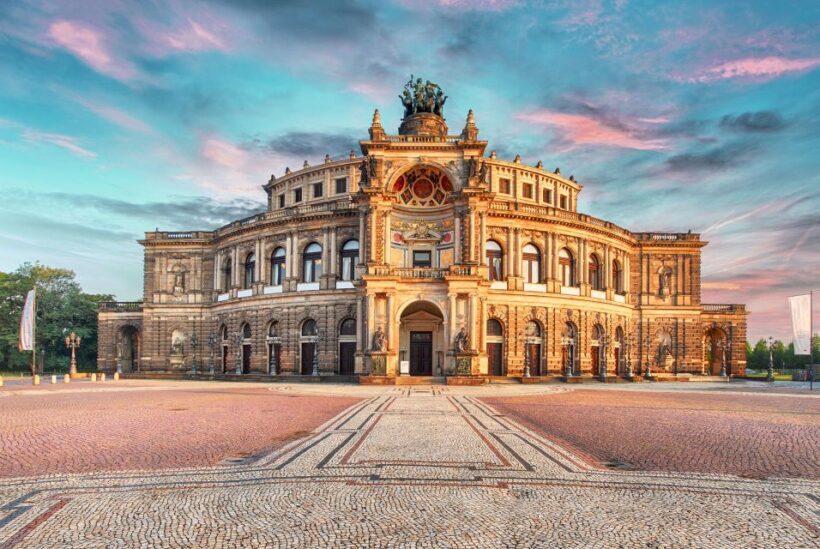 Dresden: Semperoper Guided Tour for Families - What to Expect from the Guided Tour