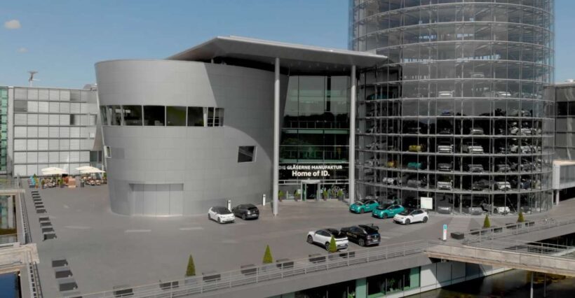 Dresden: Tour of VW's Transparent Factory - What Reviewers Love Most