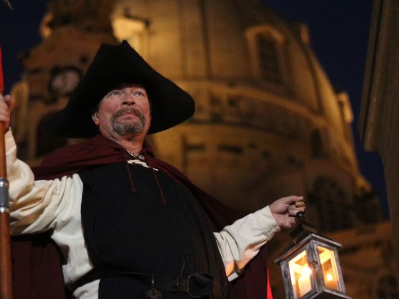 Dresden: Walking Tour with a Night Watchman and Meal - A Closer Look at the Experience