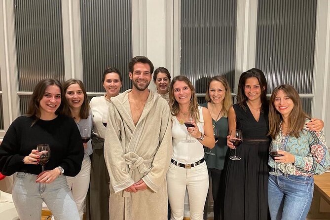 Drink & Draw in 17th century palace with Gorgeous Nude Male Model - The Experience in Context