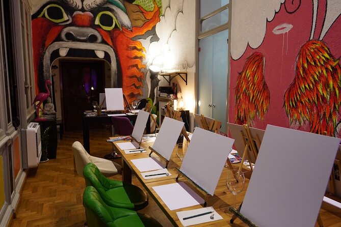 Drink & Draw in 17th century palace with Gorgeous Nude Male Model - Frequently Asked Questions