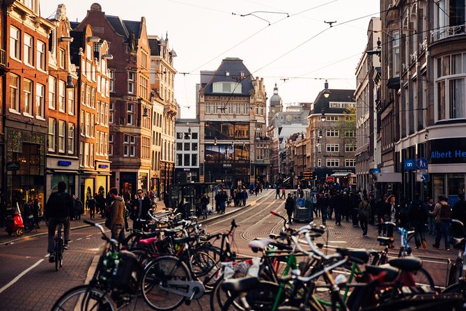 Drinks & Bites in Amsterdam Private Tour - The Value of a Private Guide