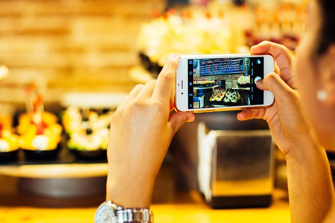 Drinks & Bites in El Born Private Tour - Key Points