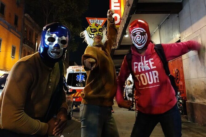 Drinks, Music and Lucha libre on a Saturday Night in Mexico City - A Deep Dive into the Experience