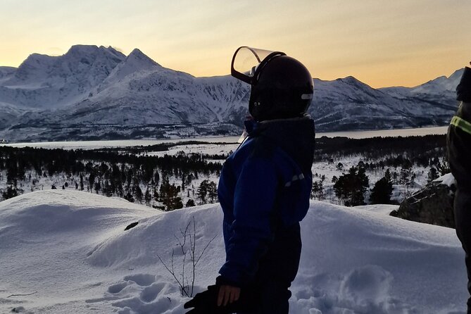 Driving Ski-Doo Snowmobile Adventure 5 Hours Photos included - Key Points