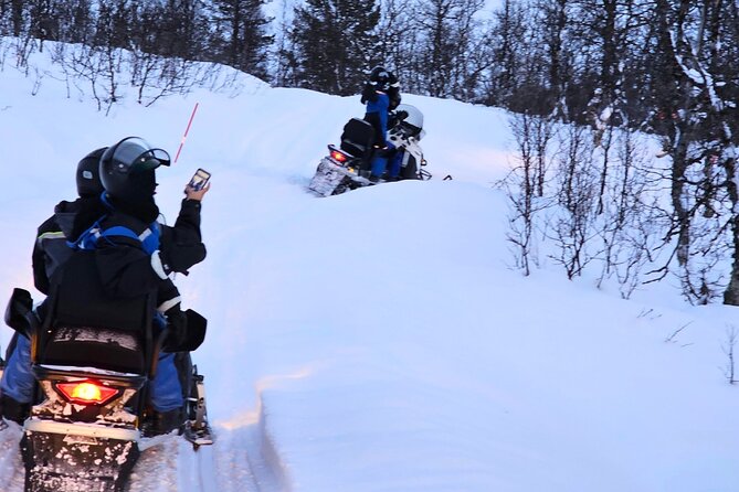 Driving Ski-Doo Snowmobile Adventure 5 Hours Photos included - What Makes This Tour Special?