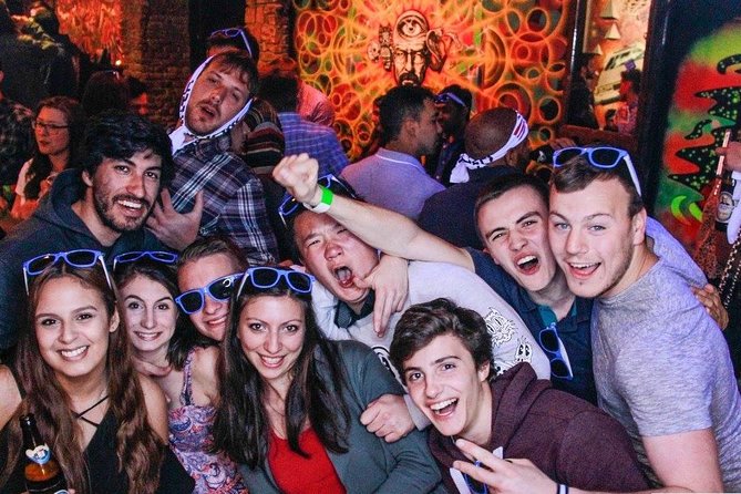Drunken Monkey Pub Crawl Review: Is It Worth It - About Your Stay