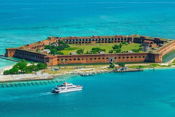 Dry Tortugas National Park Day Trip by Luxury Private Boat - Discovering the Dry Tortugas National Park Day Trip by Luxury Private Boat