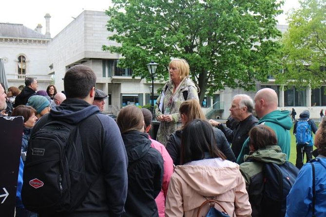 Dublin Book of Kells, Castle and Molly Malone Statue Guided Tour - The Sum Up