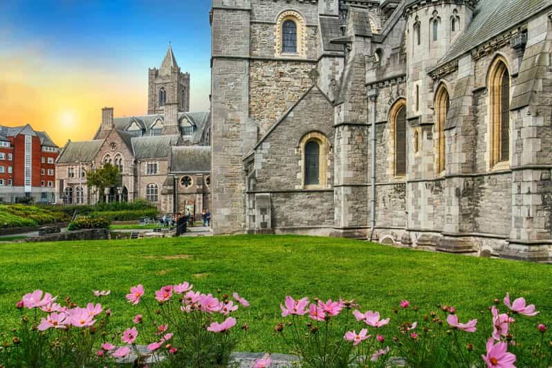 Dublin: Book of Kells, Dublin Castle and Christ Church Tour - Key Points