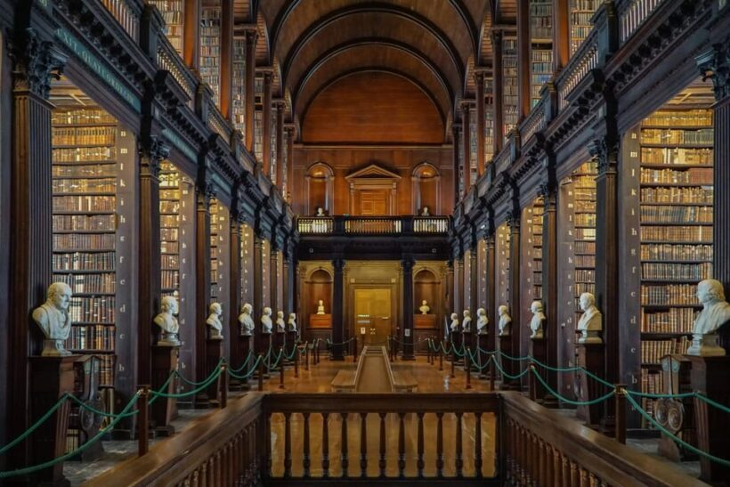 Dublin: Book of Kells, Dublin Castle and Christ Church Tour - Experience Quality and Value