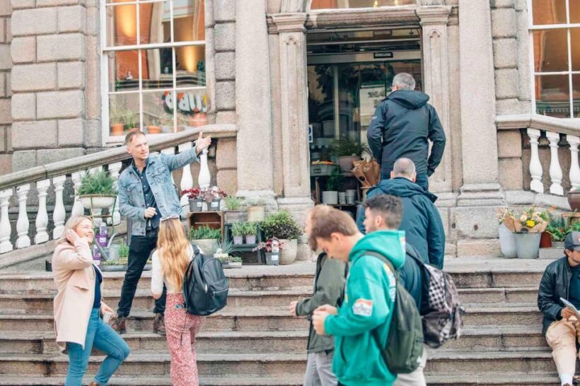 Dublin: Irish Food Trail Walking Tour with 3 Courses - Key Points