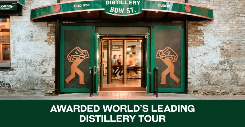 Dublin: Jameson Whiskey Distillery Tour with Tastings - The Atmosphere and Setting