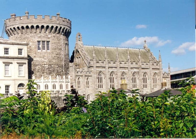 Dublin: Sightseeing Walking Tour in German - An Authentic Introduction to Dublin