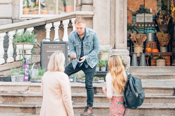 Dublin Storytelling Pub Tour - 3 stops, drinks & local snacks - Key Points
