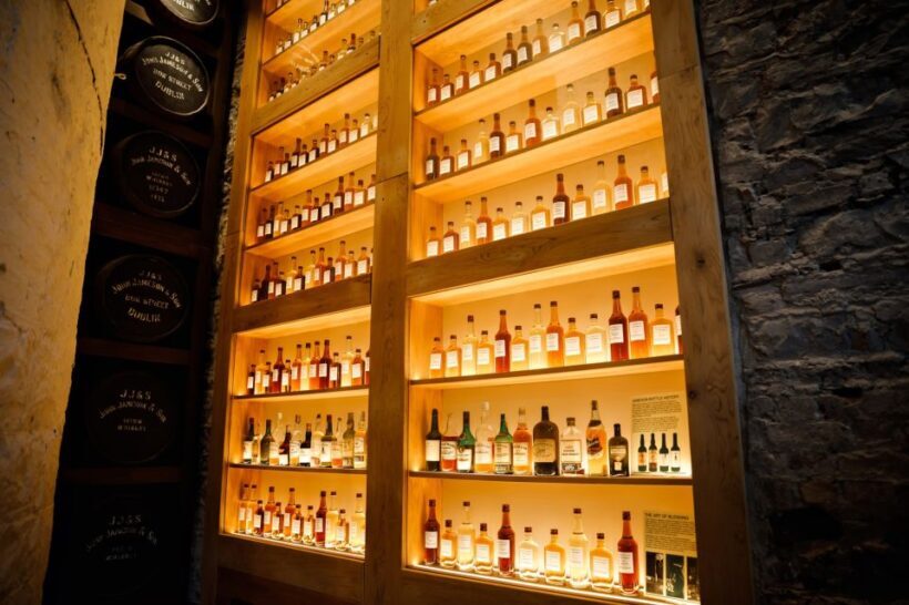 Dublin Temple Bar Tour with Jameson Distillery Whiskey Tour - Who Will Enjoy This Tour?