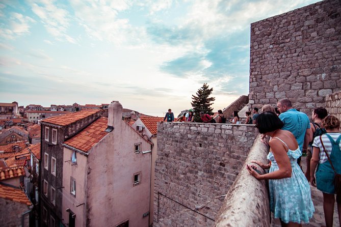 Dubrovnik: Ancient City Walls & Wars Walking Tour - The Experience in Action: What Travelers Say