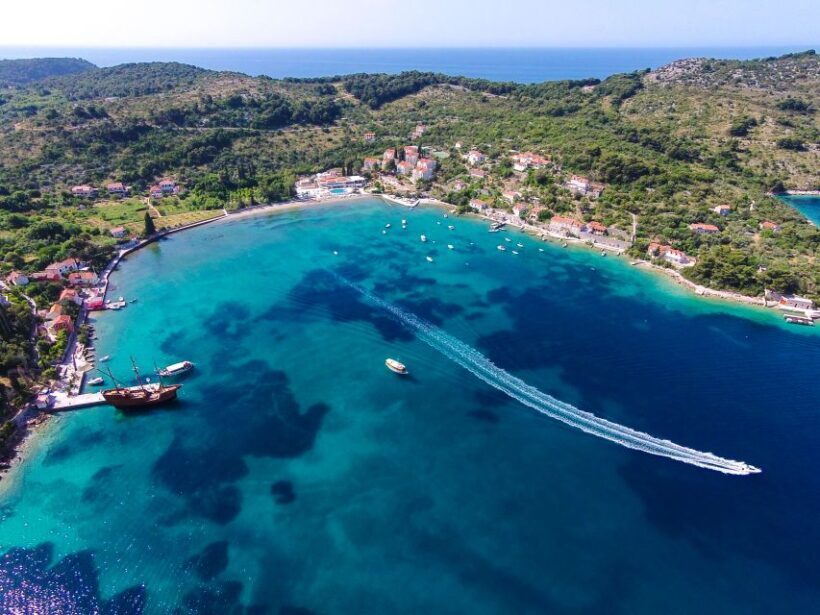 Dubrovnik: Best of the Elaphites by Catamaran - A Clearer Picture of the Day at Sea